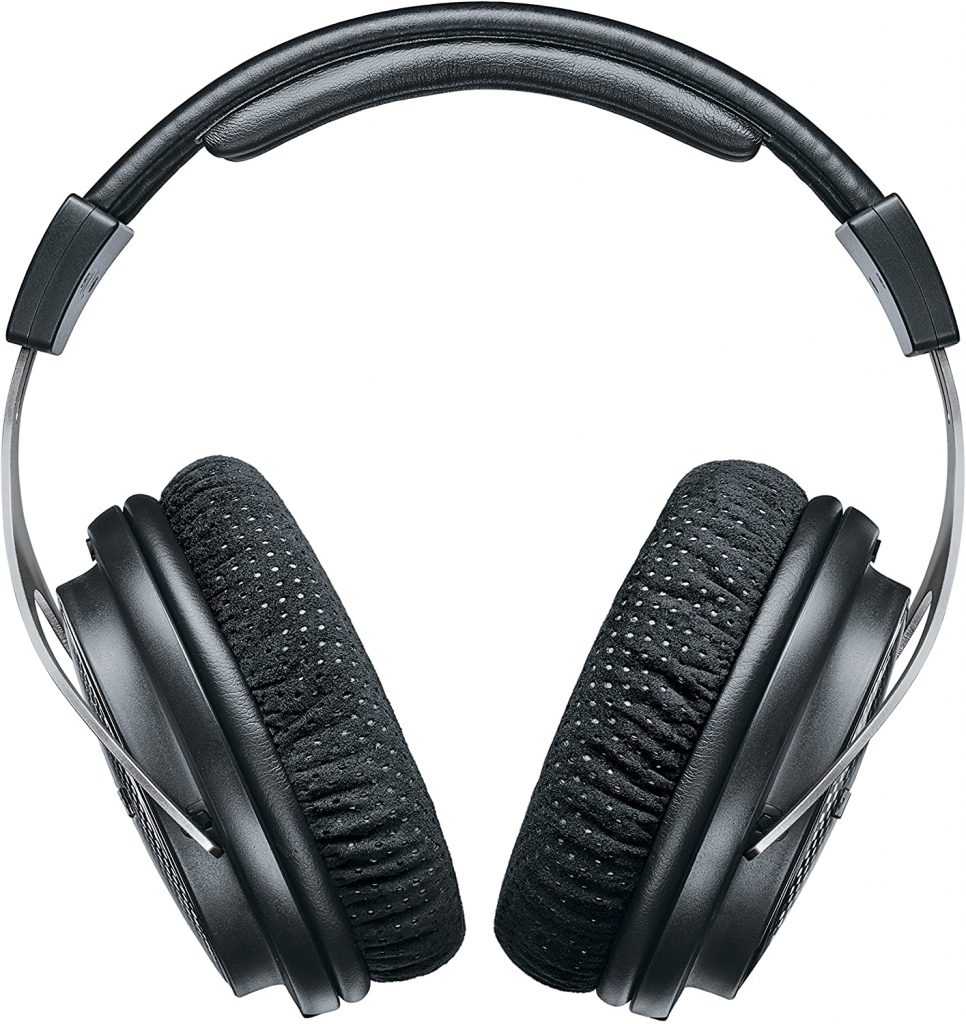 5 Best Podcast Headsets Reviewed in 2022 | A Young Music
